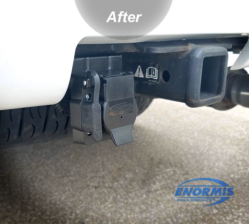 Erie Resident Upgrades Trailer Brake Controller in 2017 Ford Expedition