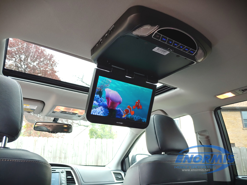 Overhead Video Upgrade for 2016 Toyota Highlander Makes Trips Easier